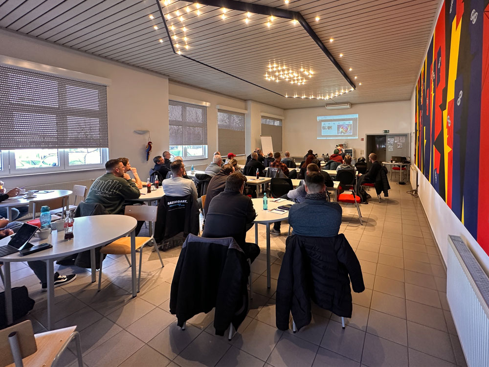 TOPLAC präsentiert: Refinity - Cloudlösung für Lackierereien